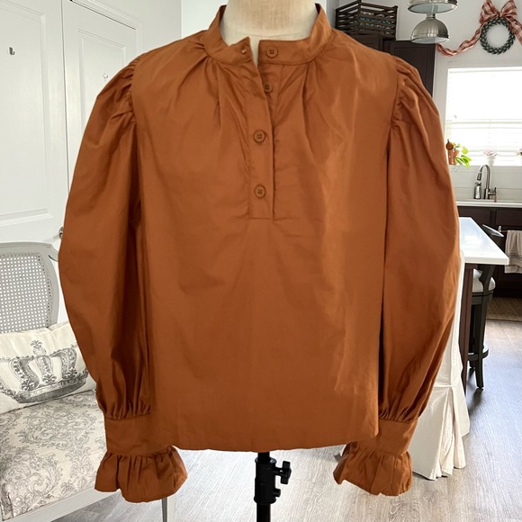 Carly Jean Los Angeles | Tops | Carly Jean Los Angeles Blouse | Poshmark